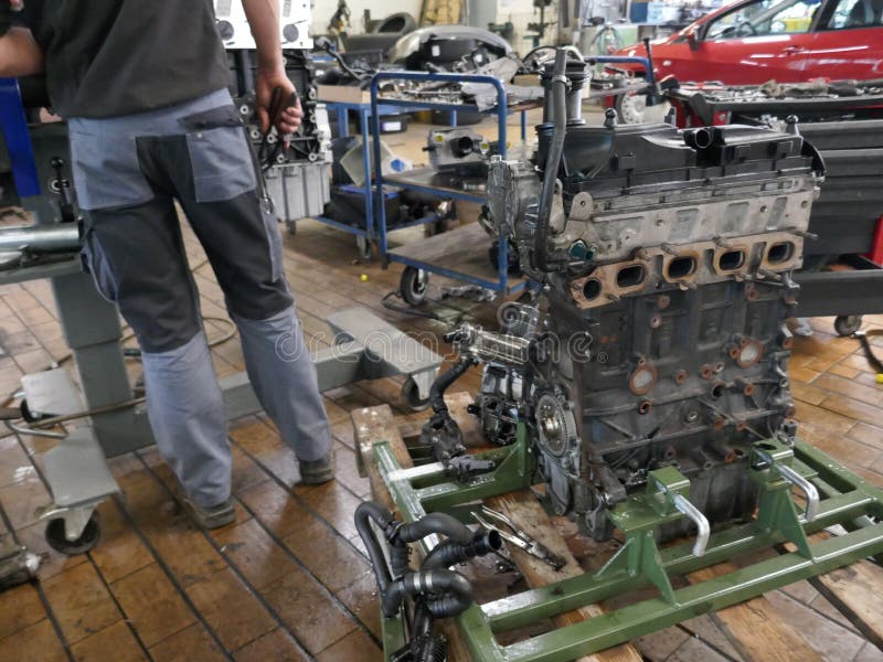 Equipo De Seguridad Defectuoso Foto de archivo - Imagen de atado ...