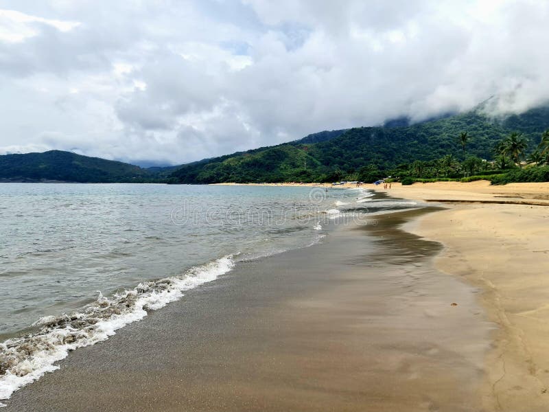 Sea Beach Wave Mountain Cloudy Day ONDA PRAIA Stock Image - Image of ...