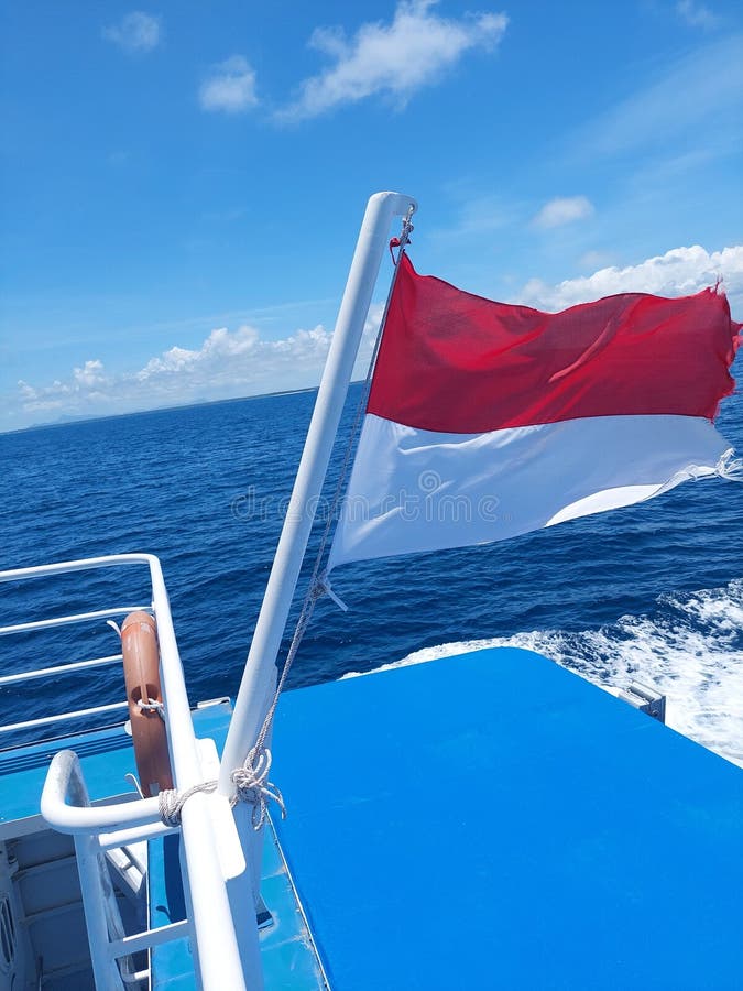 Sea ??off the Border of Indonesia and Malaysia Stock Photo - Image of ...