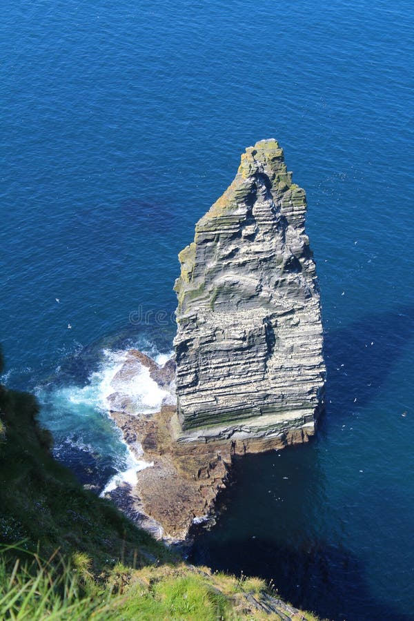 Sea Stack IRE 0223 stock photo. Image of outdoor, rural - 174229630