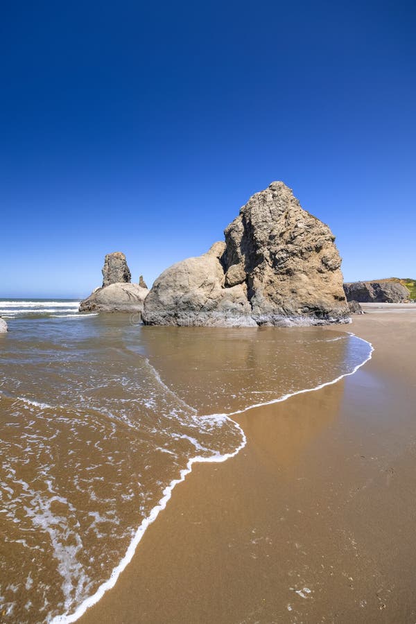 Sea Stacks Against at Bandon Beach in Oregon Stock Image - Image of ...