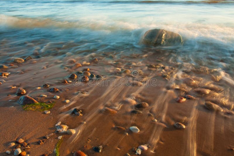 Sea with stones stock image. Image of ocean, tide, tranquil - 16039289
