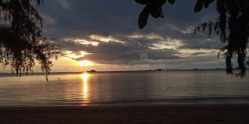 Sea Sunrise Beach Shore Morning Stock Photo - Image of morning, coast ...