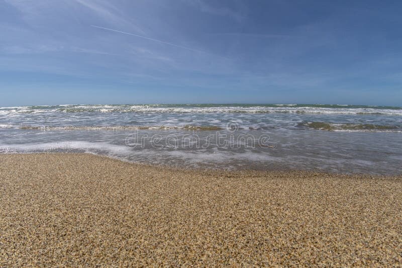 Sea with Waves in the Foreground on the Shoreline Stock Image - Image ...