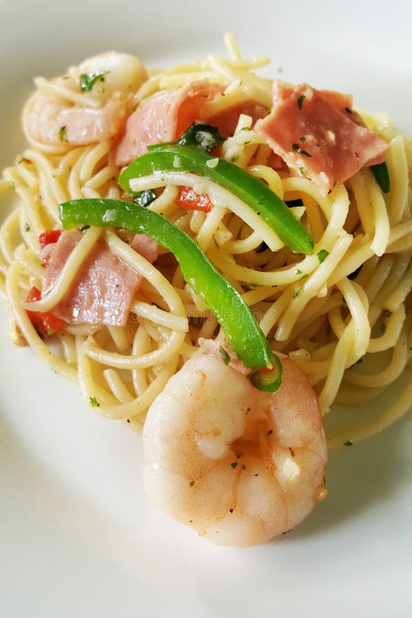 Seafood Spaghetti with ham stock image. Image of platter - 53232081