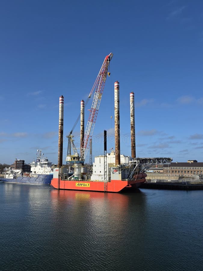 Seafox 7 editorial photography. Image of maintenance - 371195777