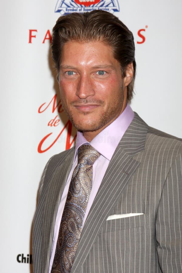 Sean Kanan editorial stock image. Image of coctail, emmy - 26490854