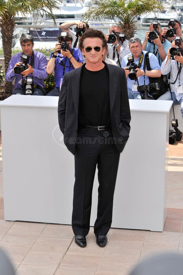Sean Penn editorial photography. Image of annual, featureflash - 23833507