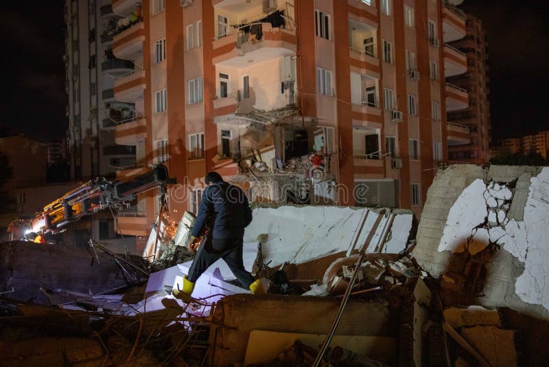 Search and Rescue Efforts Continue in an Apartment Destroyed in the ... Search and Rescue Efforts Continue in an Apartment Destroyed in the ...