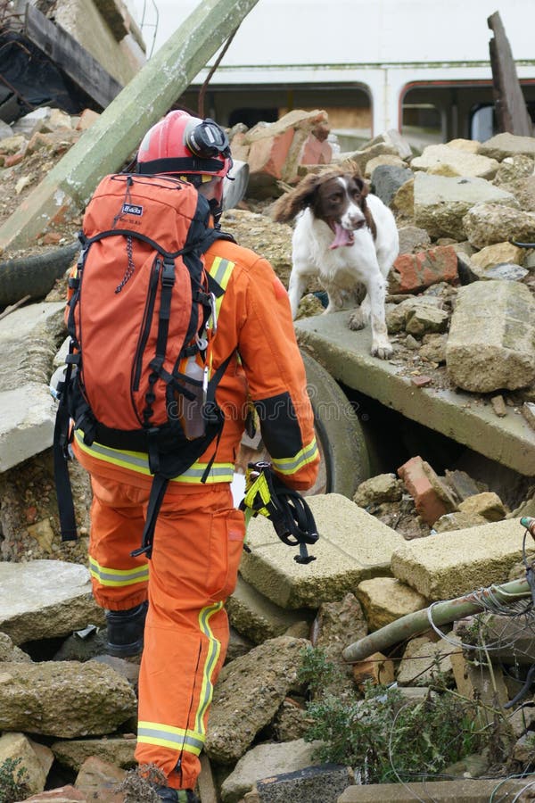 Building Collapse, Disaster Zone Editorial Photo - Image of disaster ...