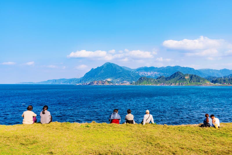 Seaside park scenic view editorial photo. Image of horizon - 92288976