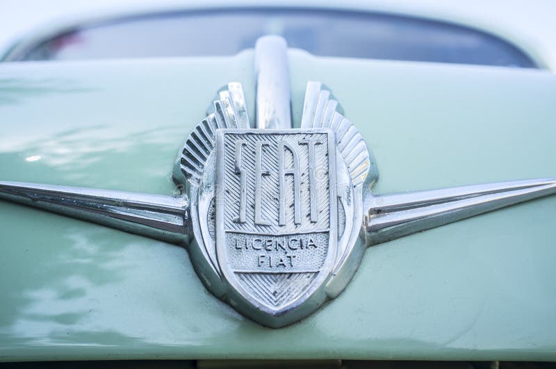 Seat car emblem editorial photography. Image of automaker - 115370237