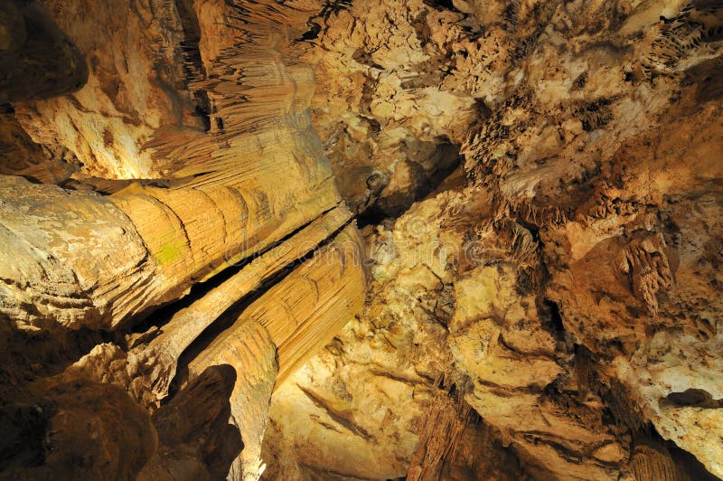 Seat of a Nature King - Luray Caves Stock Image - Image of backdrop ...