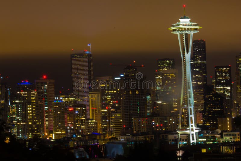 Seattle city view at night editorial photo. Image of night - 96123026