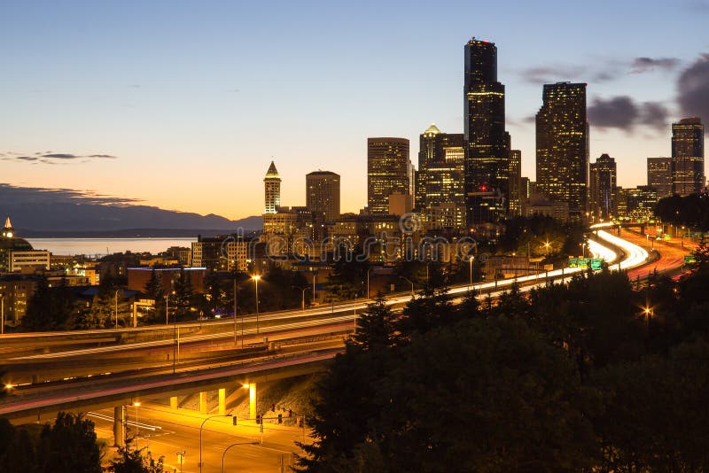 Seattle Downtown At Night Picture. Image: 1950163