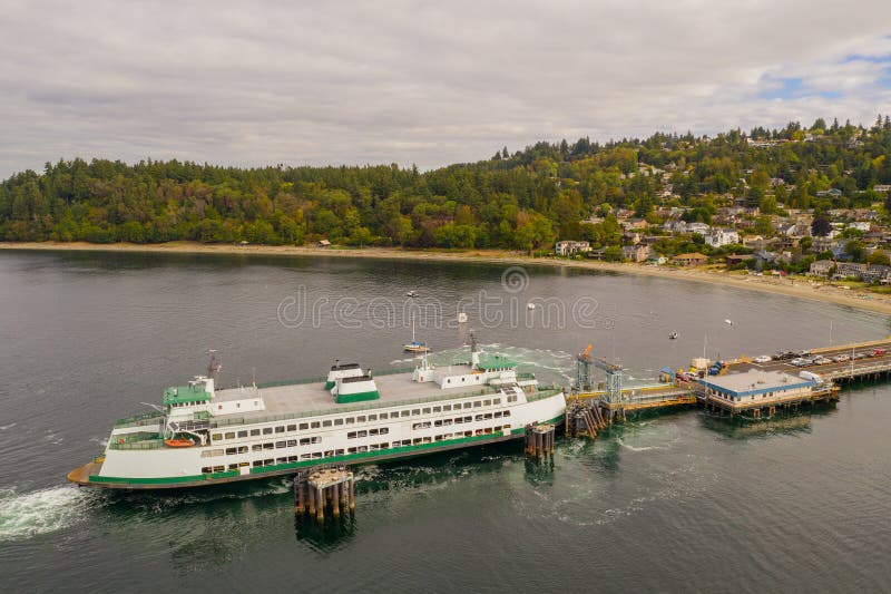 Seattle ferry at a pier stock image. Image of seattle - 127855185