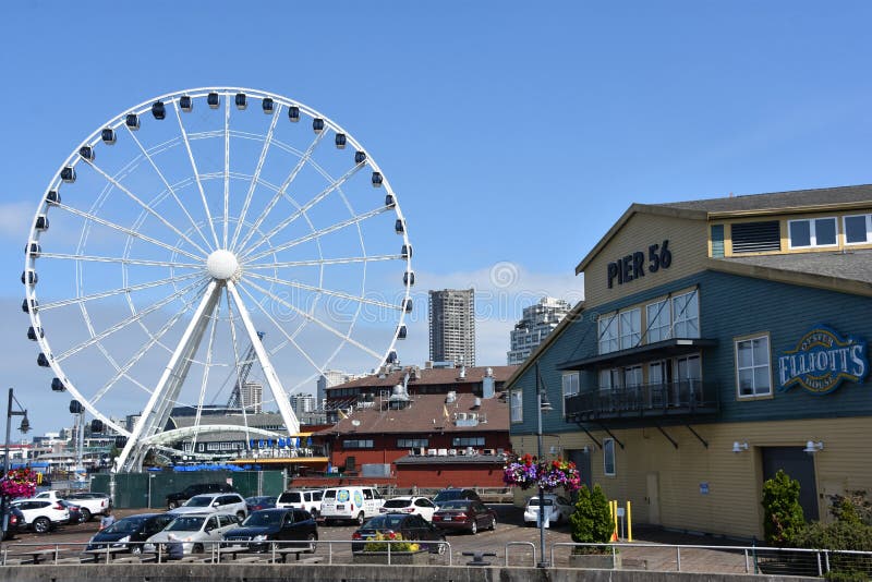 The Seattle Great Wheel in Seattle, Washington Editorial Stock Photo ...