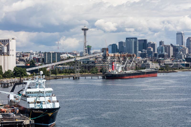 Seattle Harbor Skyline editorial photo. Image of following - 74780836