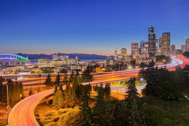 Seattle Skyline in the Evening Stock Image - Image of horizon, seattle ...