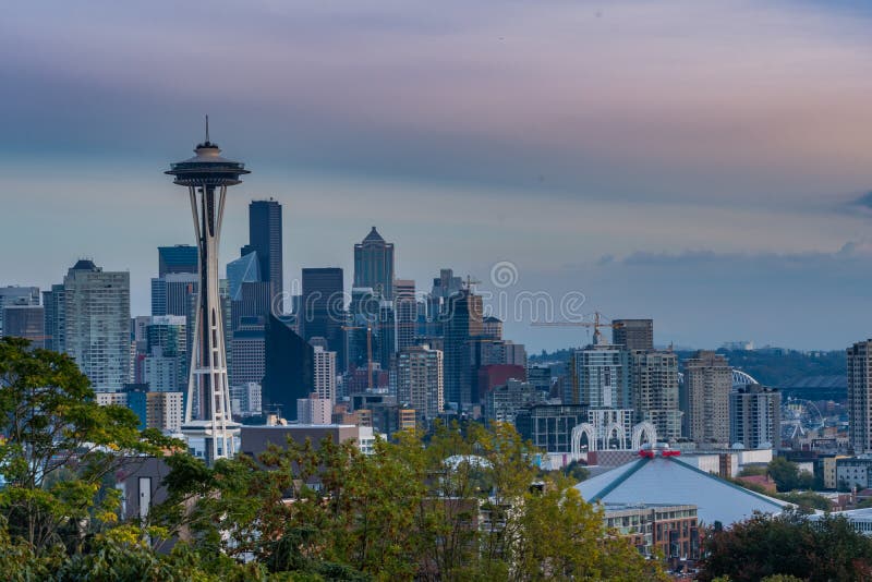 Seattle Skyline on Overcast Evening Editorial Stock Image - Image of ...