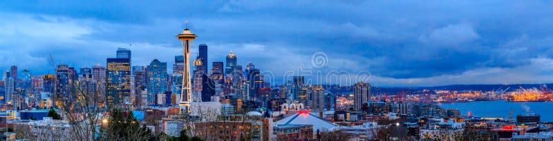 Seattle Skyline Panorama at Sunset from Kerry Park in Seattle Editorial ...
