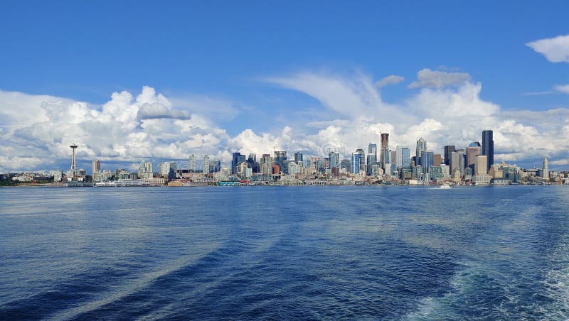 Seattle Skyline from the Water. Stock Photo - Image of waves, sunny ...