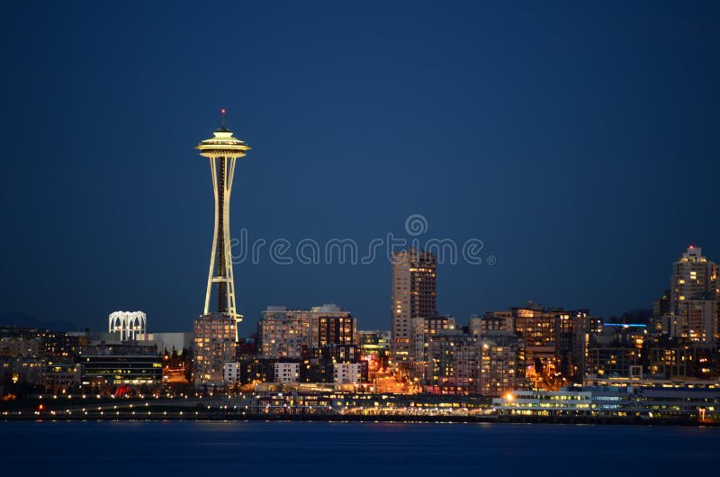 Seattle Skylines at Blue Hour - the View from Alki Beach Stock Photo ...