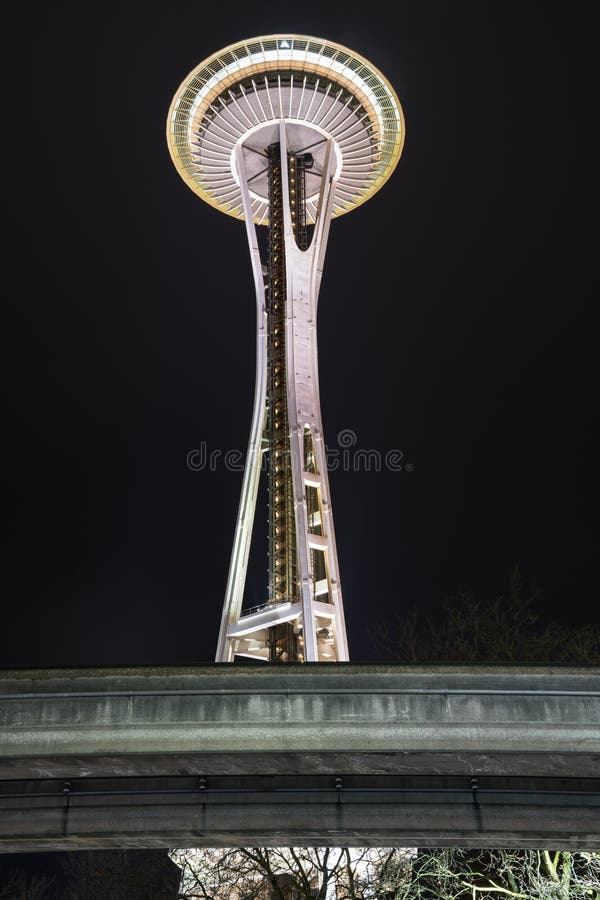Seattle Space Needle at Night Editorial Photography - Image of evening ...