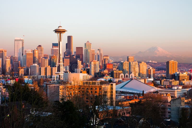 Seattle at sunset stock image. Image of office, district - 8927135