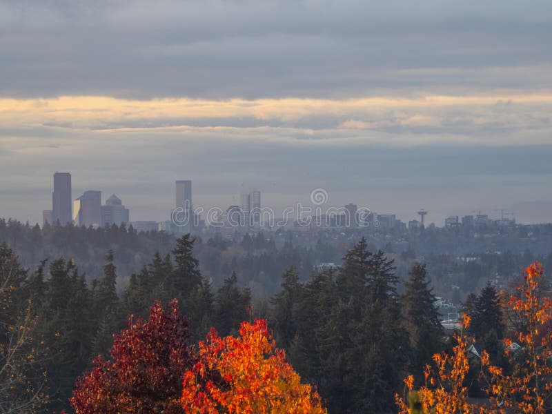 Seattle at sunset stock image. Image of office, district - 8927135
