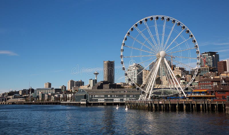 Seattle Waterfront editorial stock image. Image of water - 59574794