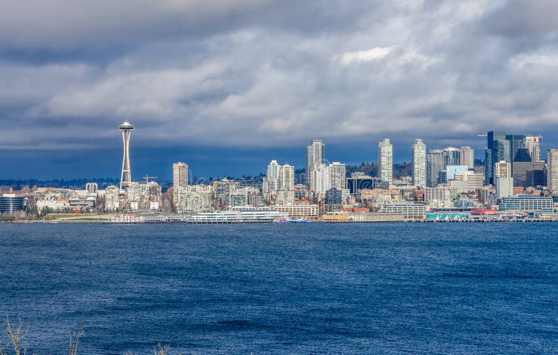 Seattle Waterfront and Buildings 4 Editorial Stock Photo - Image of ...