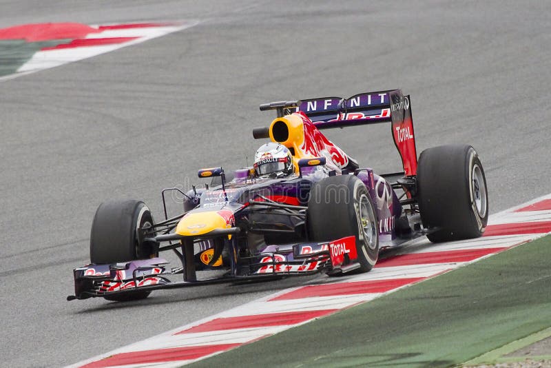 Sebastian Vettel Red Bull RB9 Fotografía editorial - Imagen de deporte ...