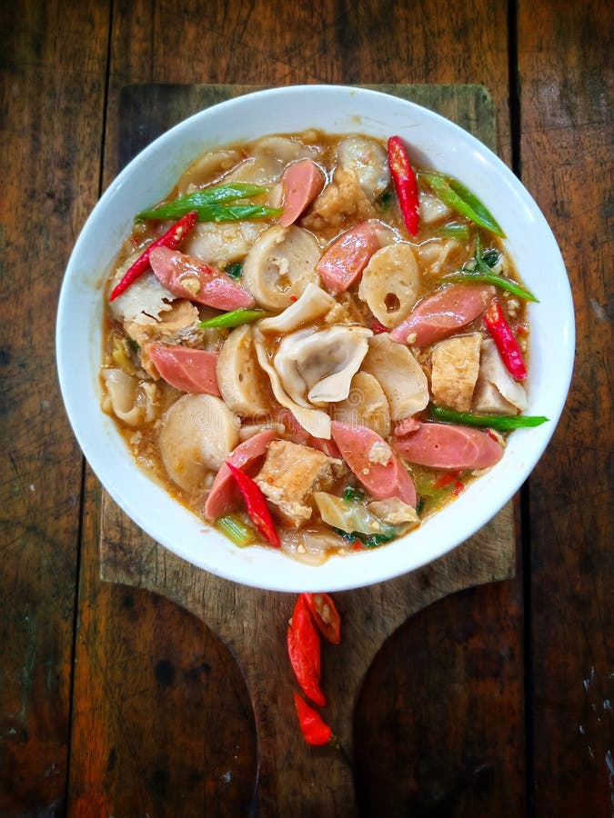 Seblak, Indonesian Food from West Java with a Variety of Toppings on ...