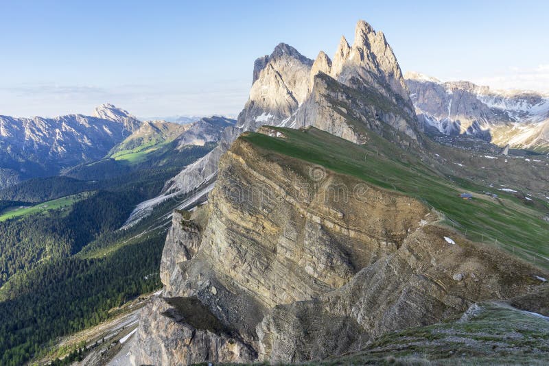 Seceda Summit at Sunset. View of Odle Mountain Range in Dolomites Stock ...