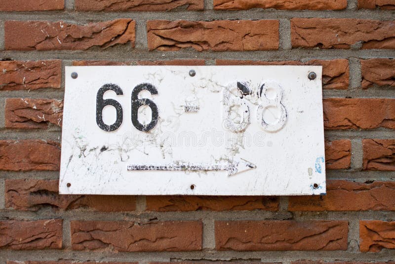 Sechsundsechzig stockbild. Bild von zahlen, hintergrund - 40561109