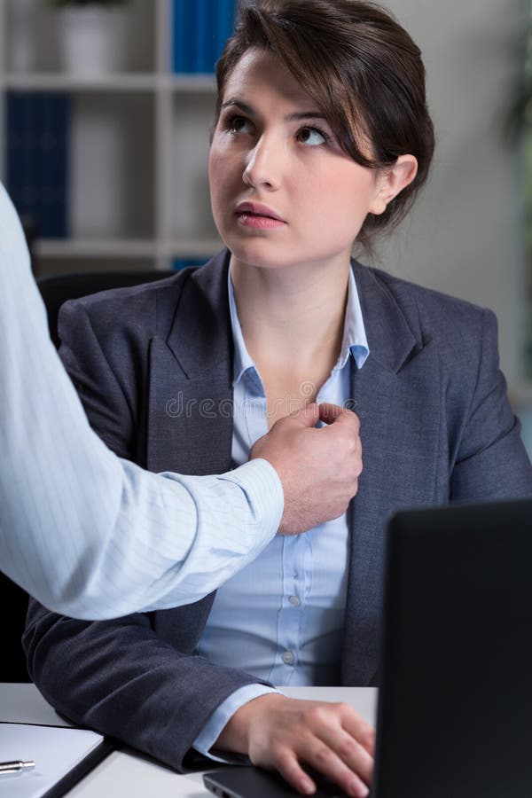 Secretário Que Está Sendo Intimidado Pelo Chefe Foto de Stock - Imagem ...