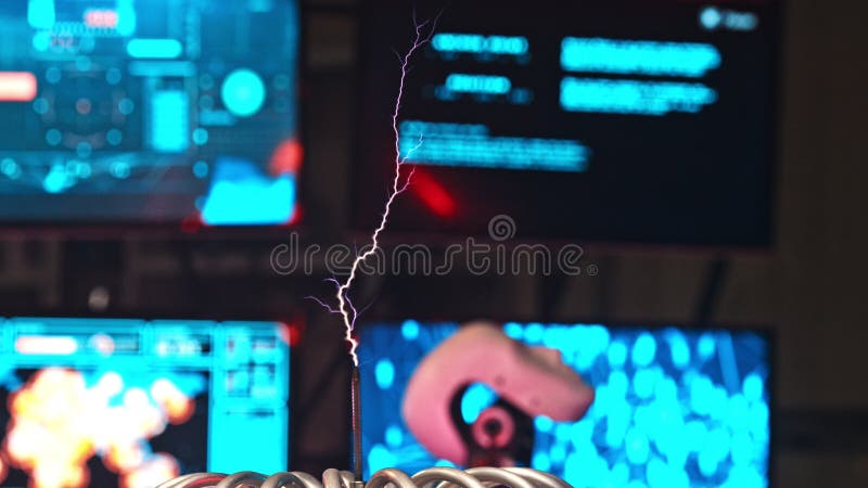 Secret Alien Research Lab - a Robot Controls the Work in Thouse Walls ...