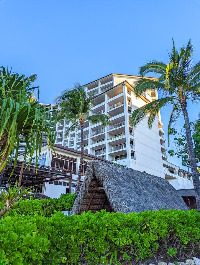 Secret Beach Oahu Island Hawaii Stock Image - Image of leeward, brown ...