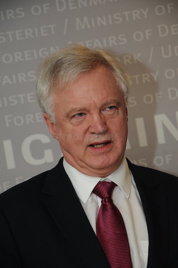 SECTA EXTRANJERA DE DAVID DAVIS CON ANDERS SAMUELSEN Imagen de archivo ...