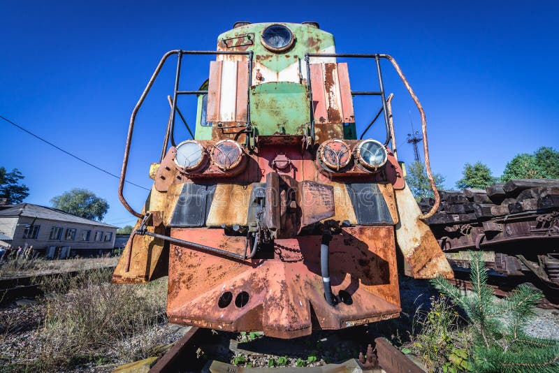 Train Dans La Zone De Chernobyl Image stock - Image du endroit, ukraine ...