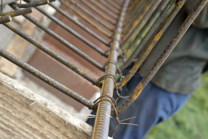 Securing Steel Bars with Wire Rod for Reinforcement of Concrete or ...