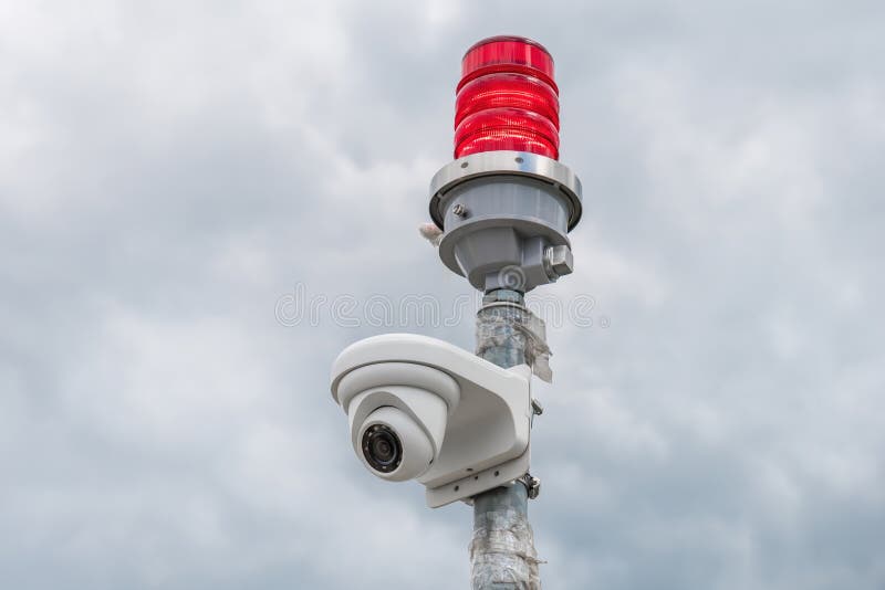 328 Security Surveillance Camera Red Lens Stock Photos - Free & Royalty ...