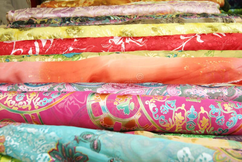 Seda foto de archivo. Imagen de oscuro, profundamente - 4713846