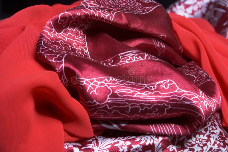 Seda roja imagen de archivo. Imagen de rojo, tela, tradicional - 38171701