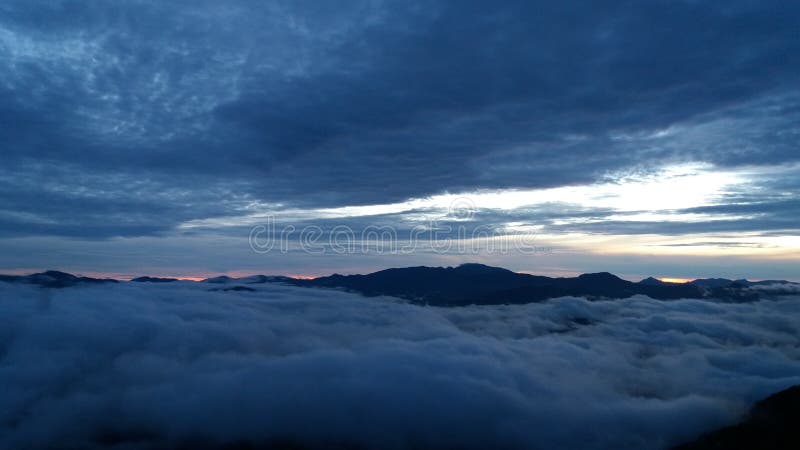 See the Sky in the Land Above the Clouds Stock Photo - Image of land ...