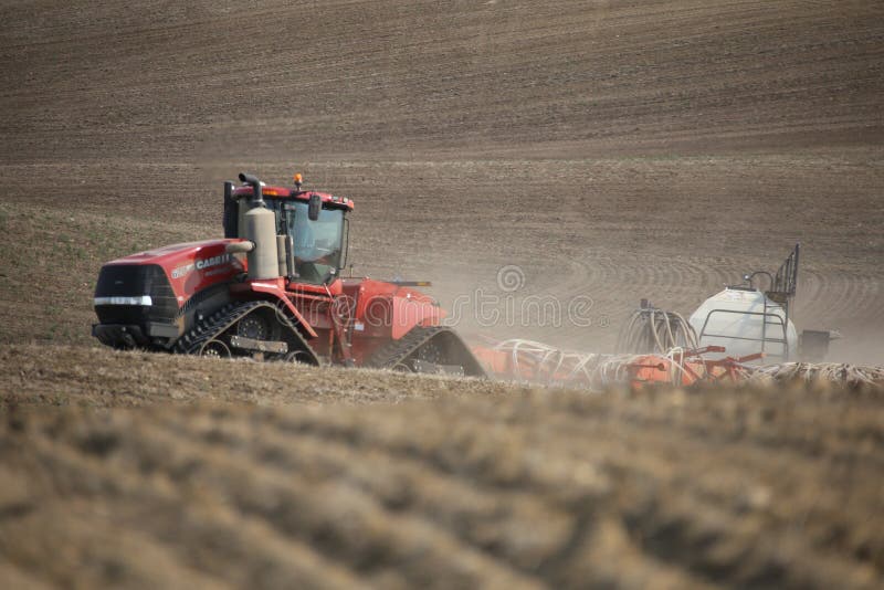 Seeding in Saskatchewan editorial photography. Image of agricultural ...