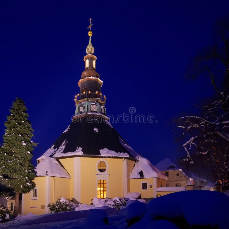 Seiffen Kirche im Winter stockfoto. Bild von kirche, abend - 28255132