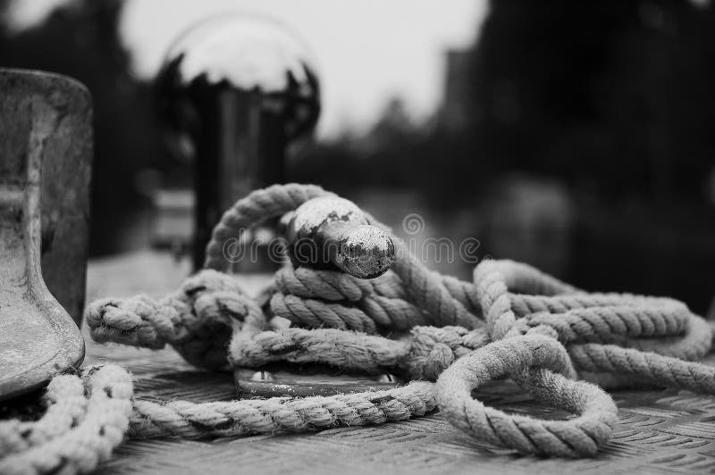 Seil auf Boot stockbild. Bild von seil, sonnenschein - 138820263