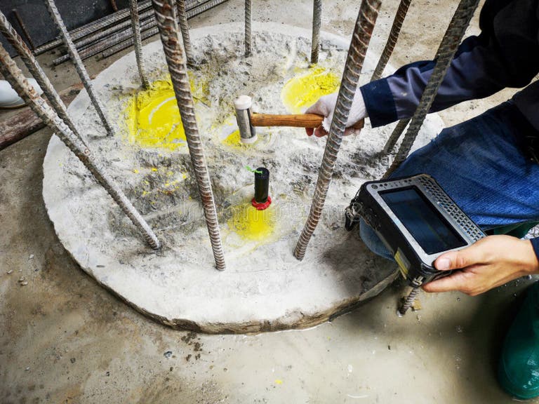 Seismic Test on Concrete Pile Stock Image - Image of smash, hammer ...